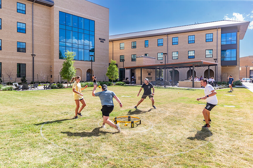 ACU faculty-in-residence program brings professors into unique ...