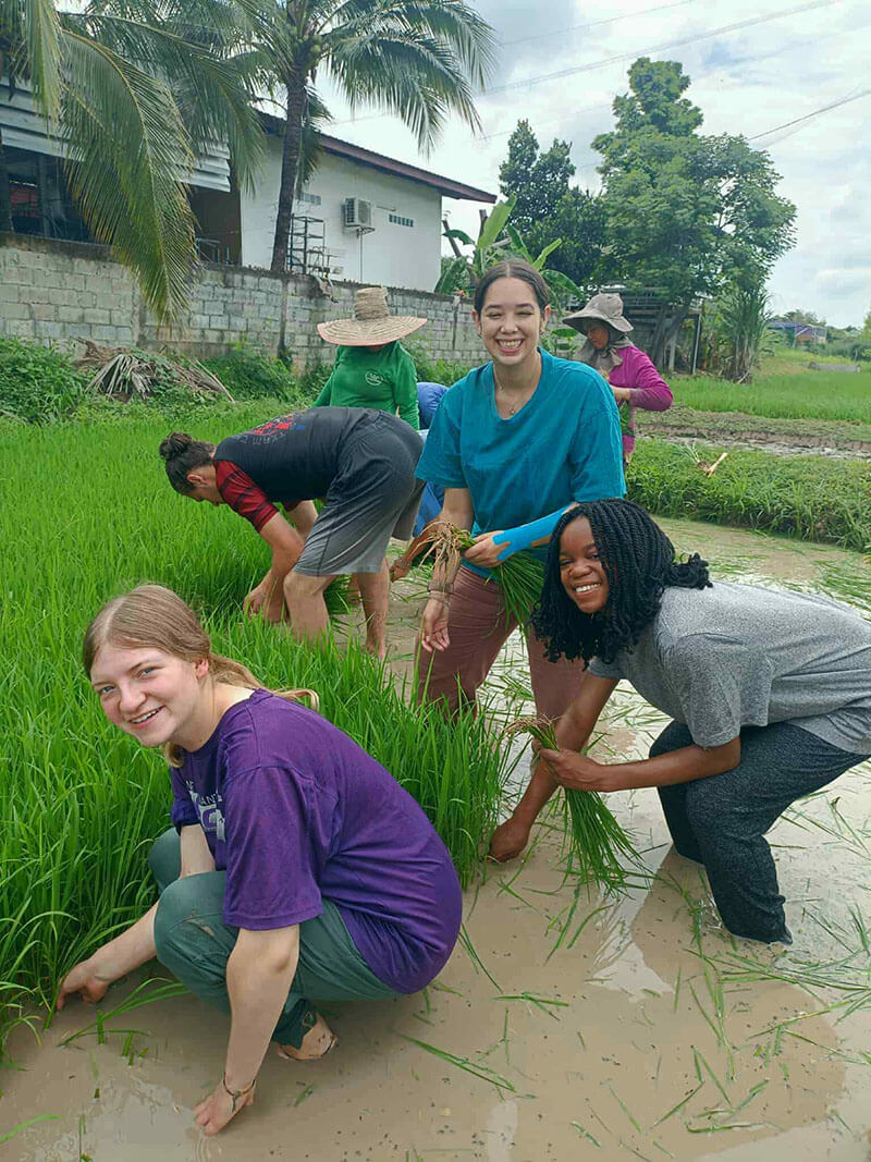 Service learning at ACU challenges students to make a global difference ...